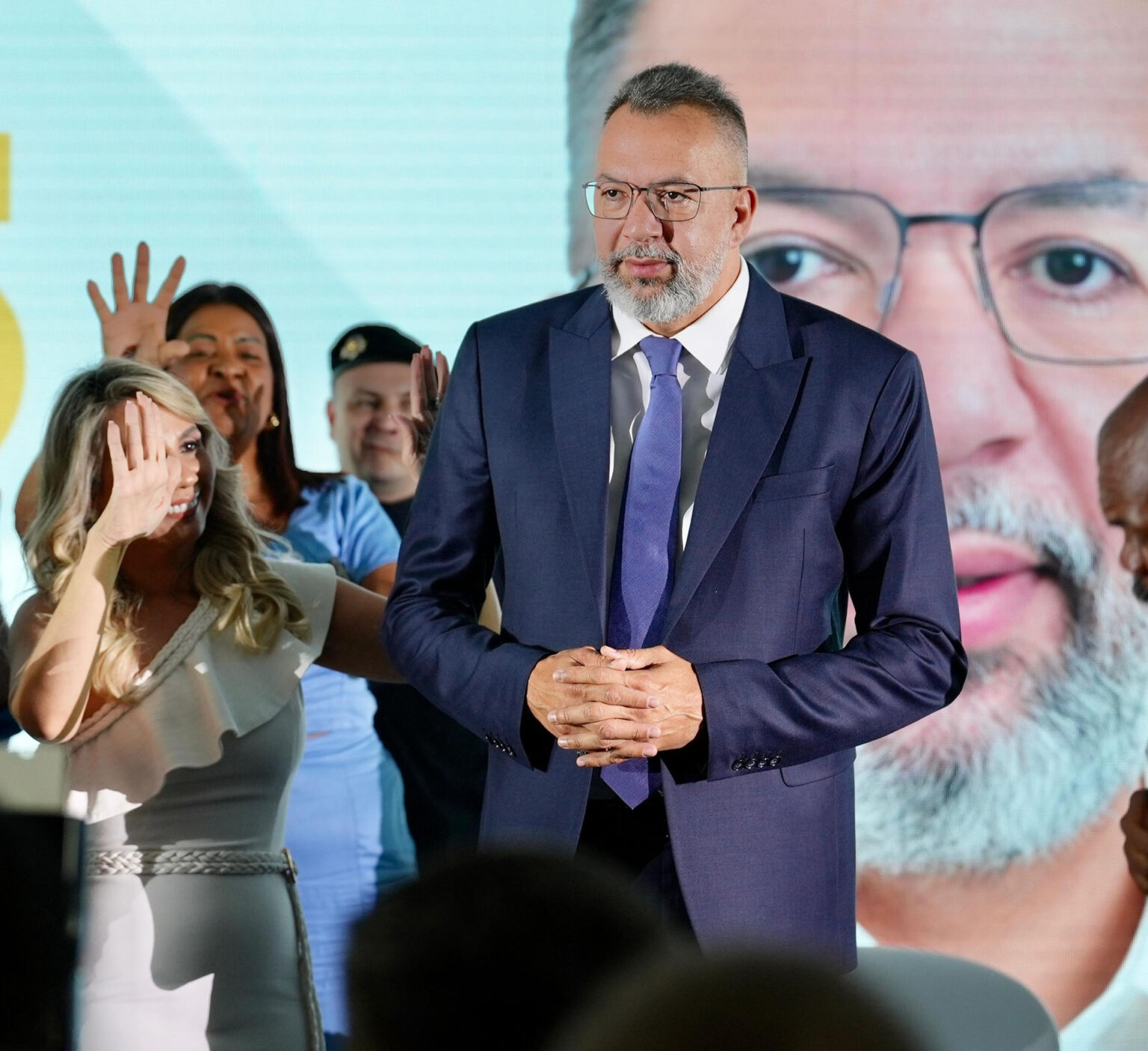Márcio Canella toma posse como Prefeito de Belford Roxo e promete ações ...
