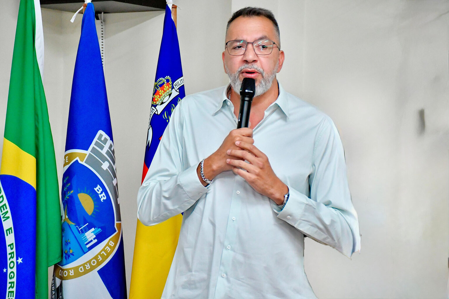 Prefeito Márcio Canella e secretário de Estado de Polícia Militar ...
